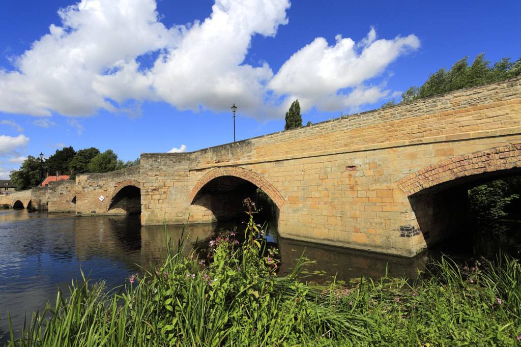 The 9 arch stone bridge over the river Nene, Islip town, Northam by ...