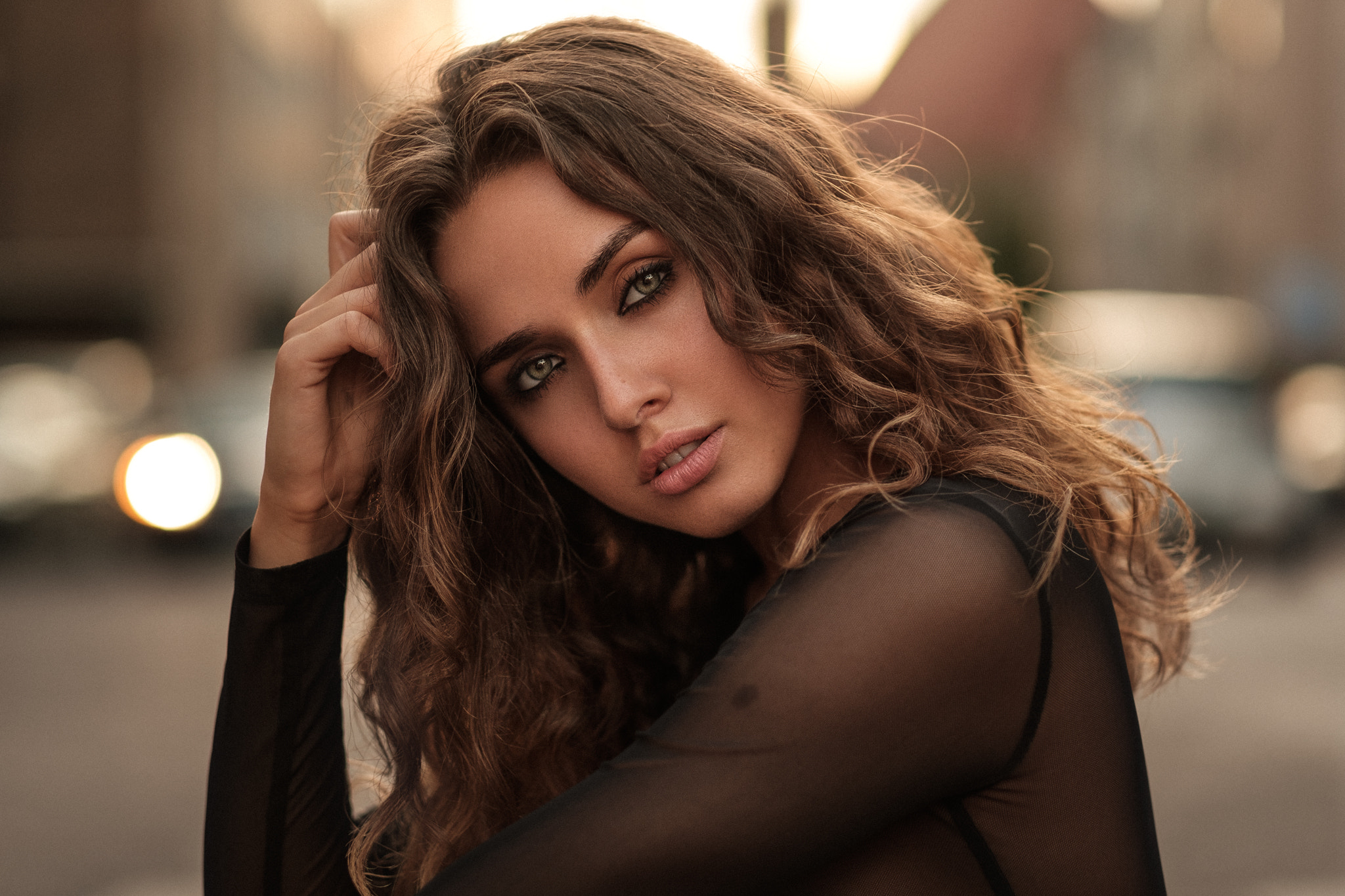 Samira by Martin Kühn / 500px