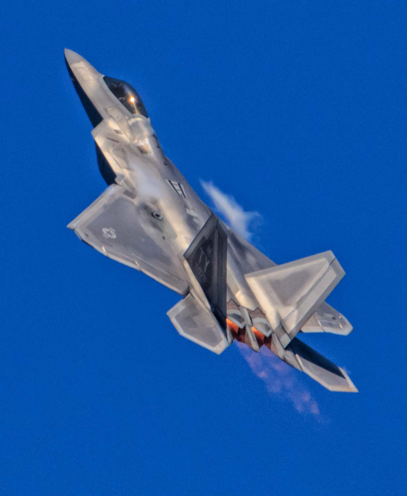 Lockheed Martin F-22 Raptor - Chicago Air & Water Show by Peter Ciro ...