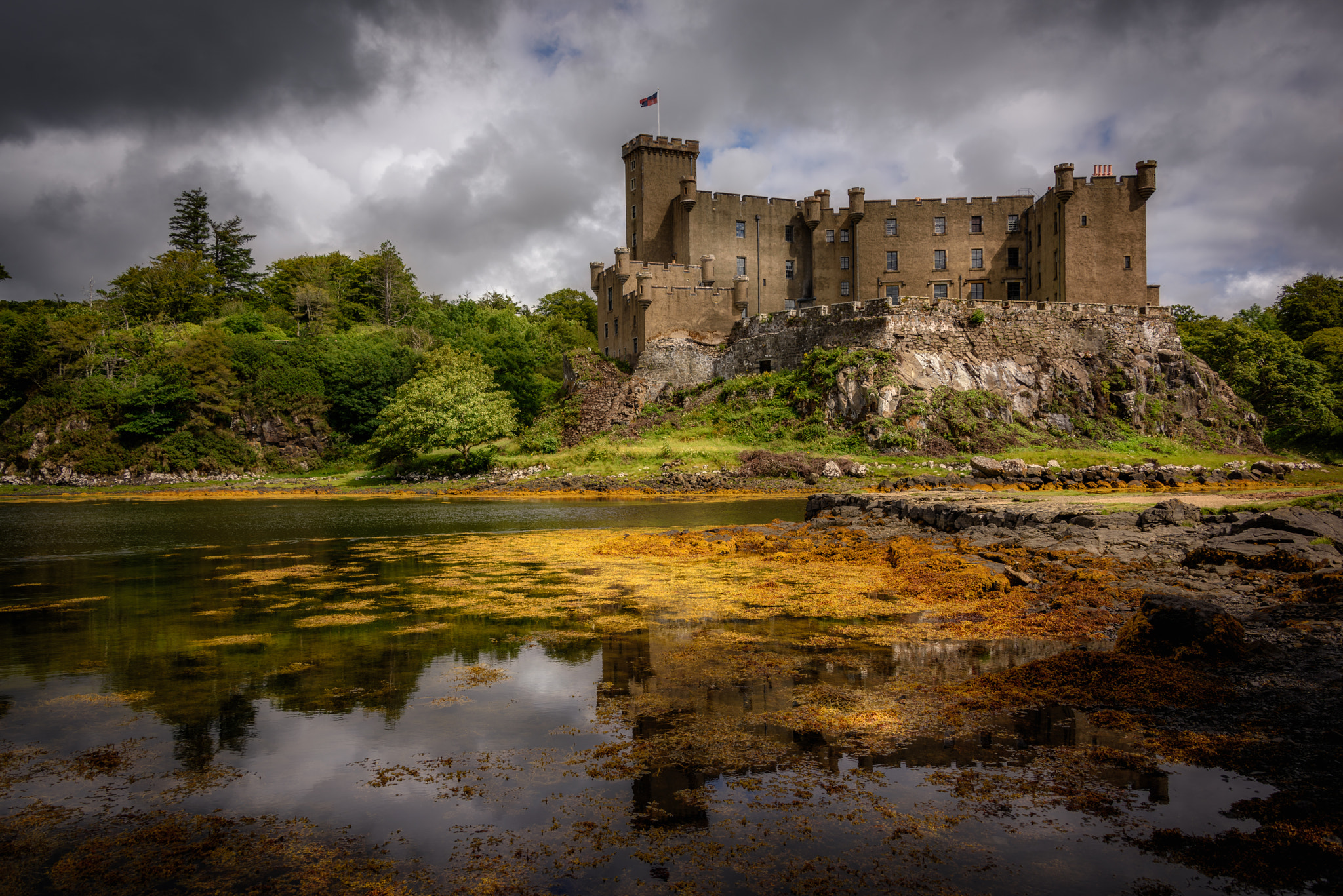 Dunvegan Castle by Ade Russell / 500px