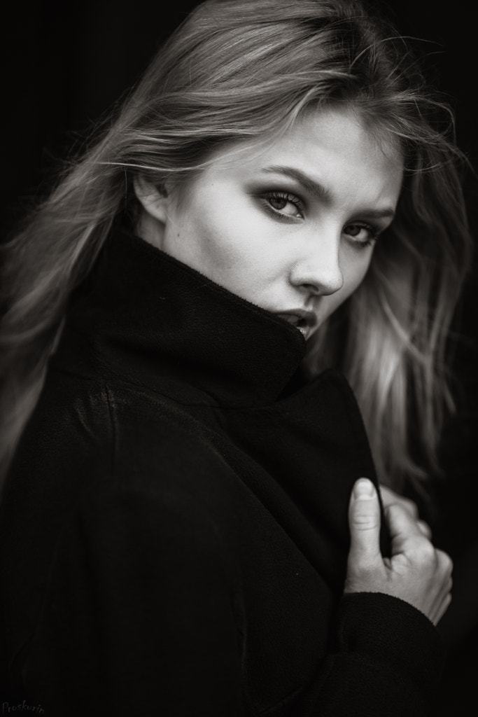 Alice by Ivan Proskurin / 500px