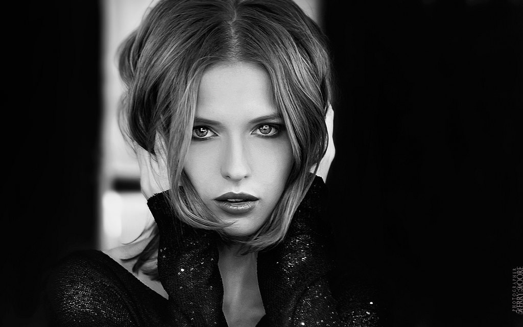 Jane by Kerry Moore / 500px