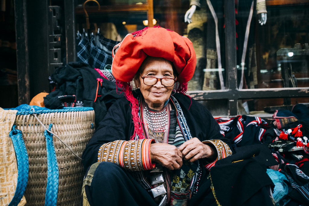Working Hmong, Sapa, Vietnam by Fabian Irsara / 500px