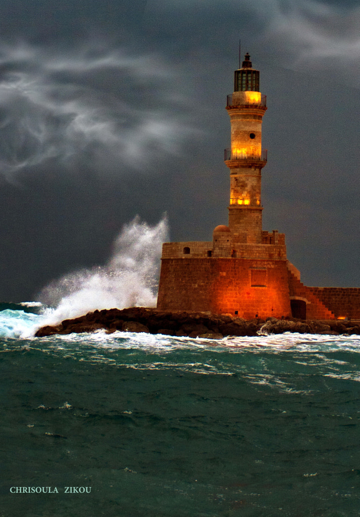 ΦΑΡΟΣ ΧΑΝΙΑ – LIGHTHOUSE CHANIA by Chriss Zikou / 500px