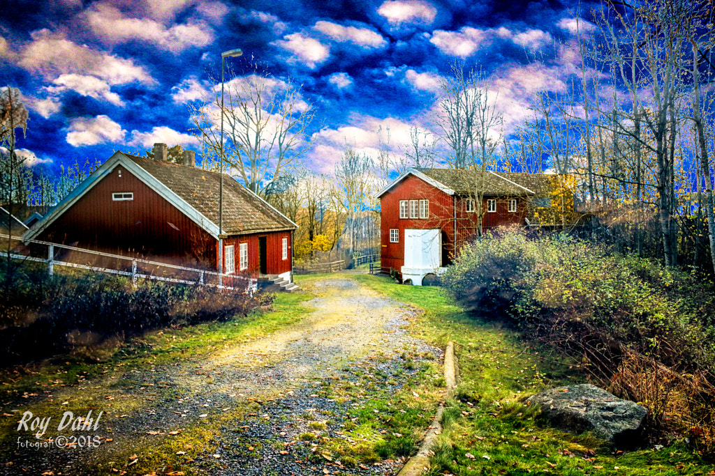 The Barn and Living House at The Mill at Halle by Roy Dahl / 500px