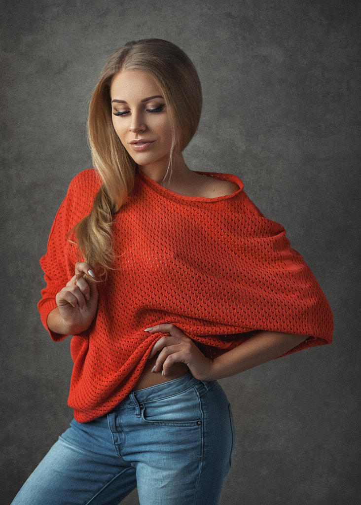 Vika by Maxim Makarov / 500px