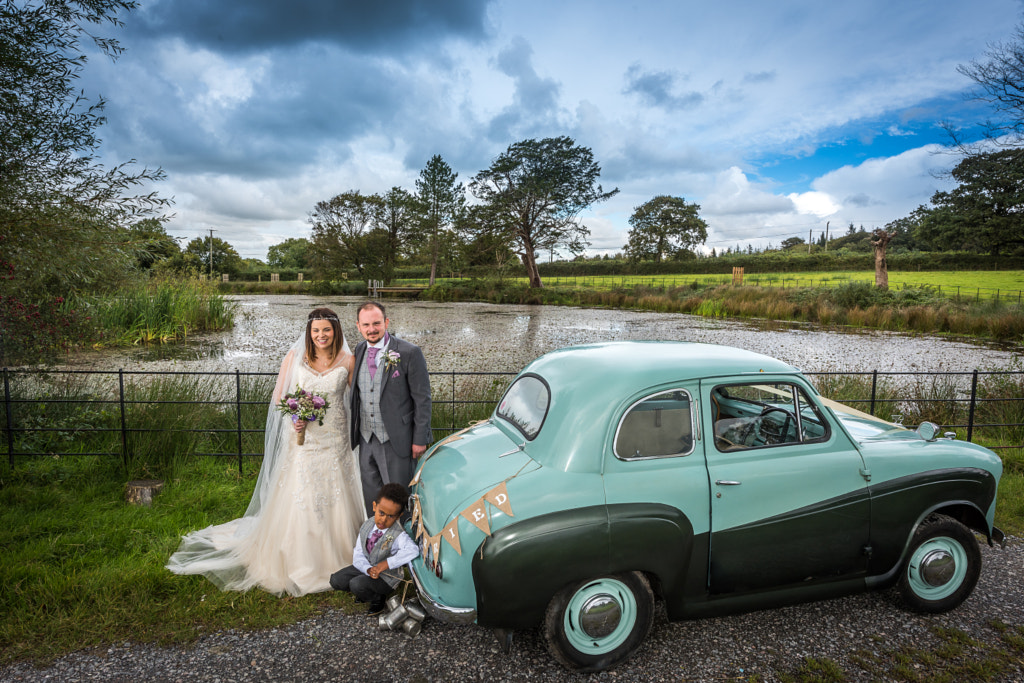wedding with austin motor car by Andrew Axford / 500px