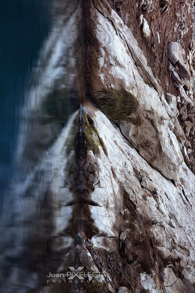 Abstract Reflection on Rock Face | landscape photo by Juan PIXELECTA ...