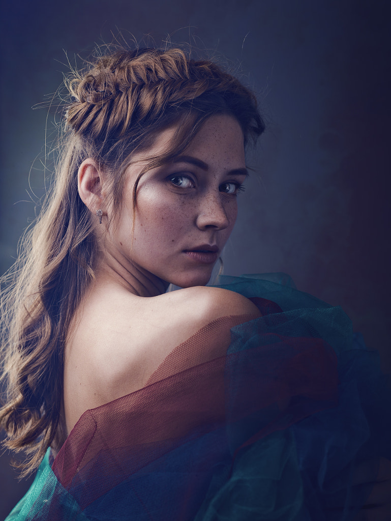 Dramatic female art portrait by Dmytro Tolokonov / 500px