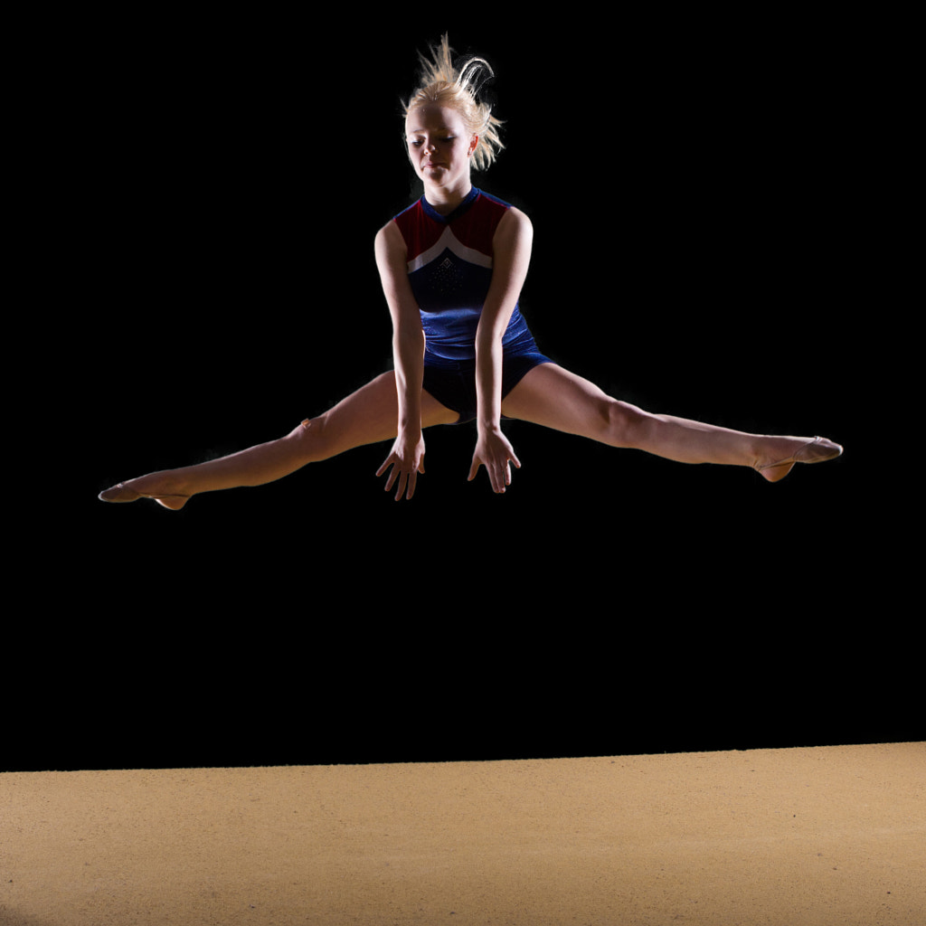 Split leap by Kit Logan / 500px