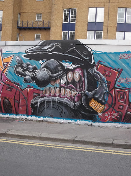 Slug LIfe Graffiti Mural by Gavin Burrows / 500px