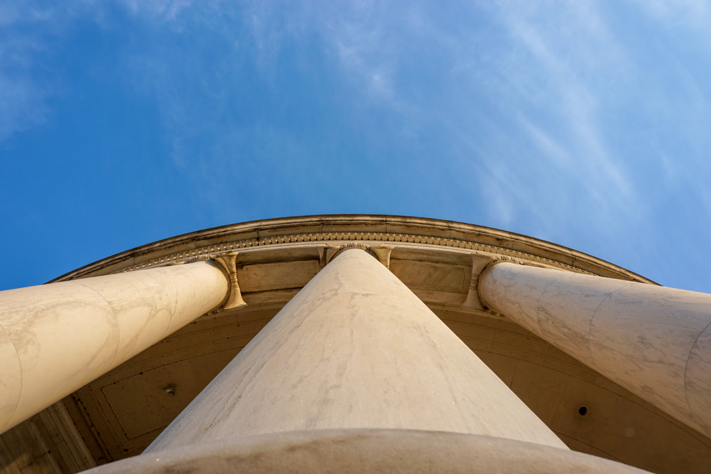 Look Up by Jeremy Redfern / 500px