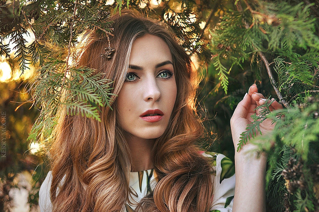 Julia by Kerry Moore / 500px