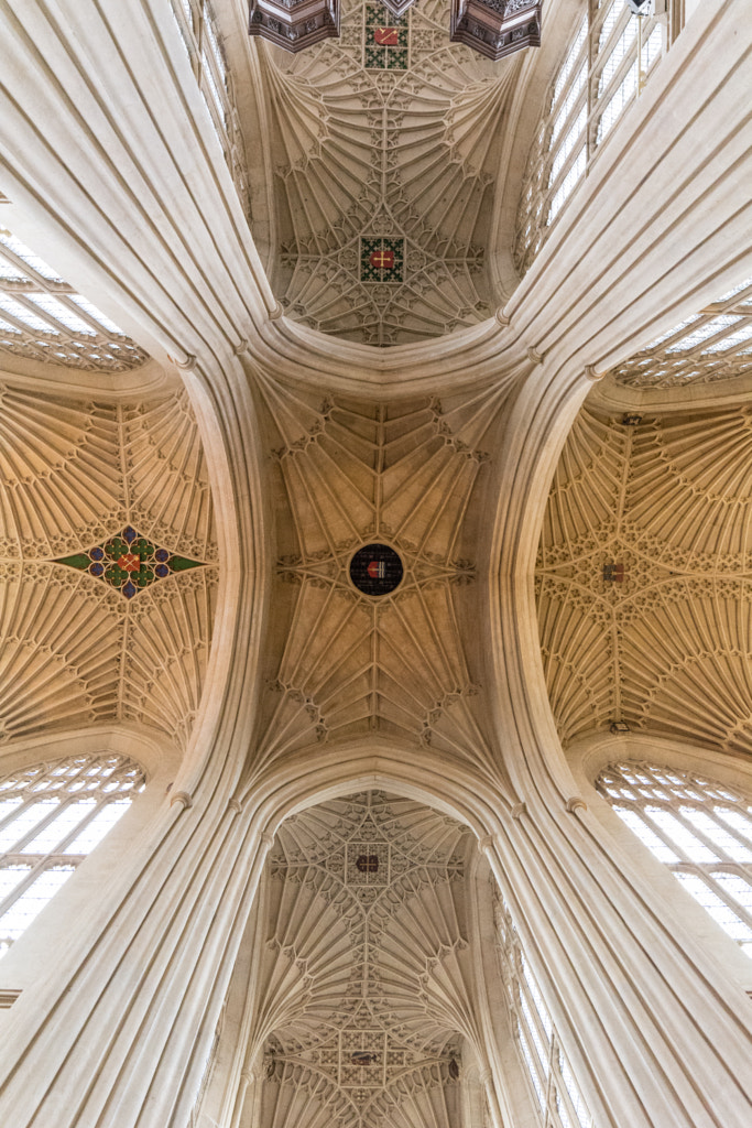Interior of Bath Abbey by Erin Nadeau / 500px