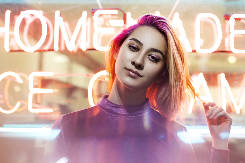 Electric Daisy by Angela Perez / 500px