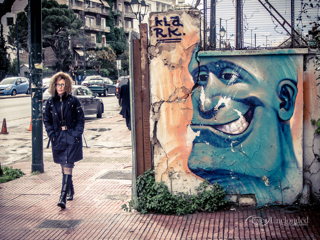 Approve by Vassilios Zacharitsev / 500px