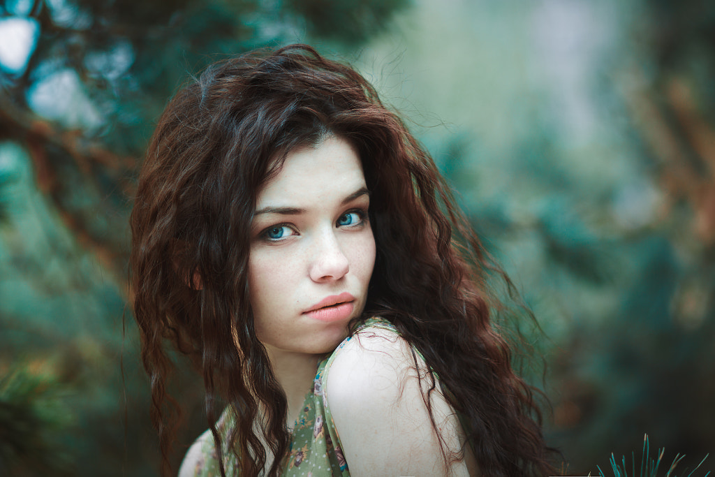 Ylia by Anton Cherstvenkov / 500px