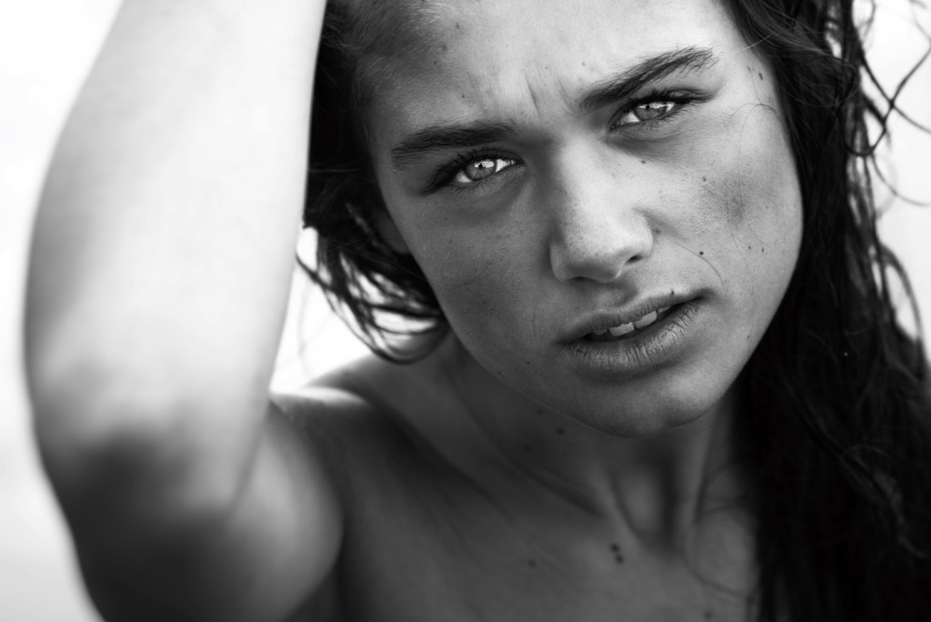 Robin by Martin Van der Veen / 500px