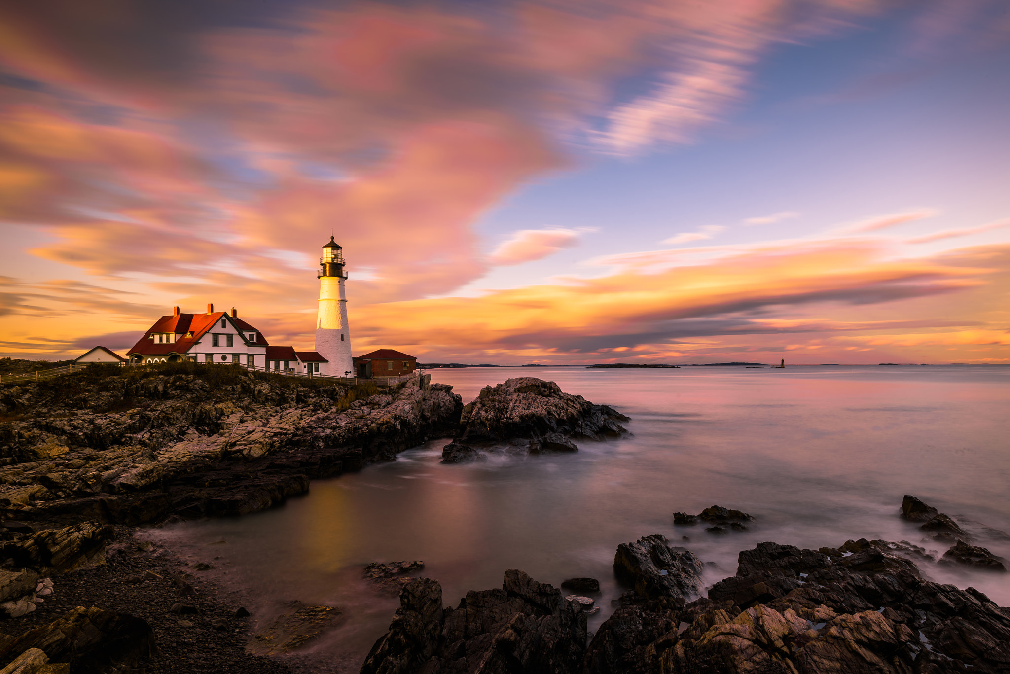 Sunset at Portland Head lighthouse by David Dai / 500px