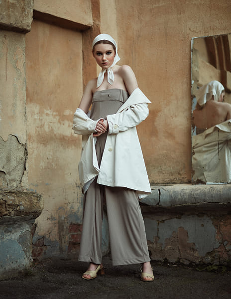 Urban Chic Reflection | people photo by ElPesto | 500px