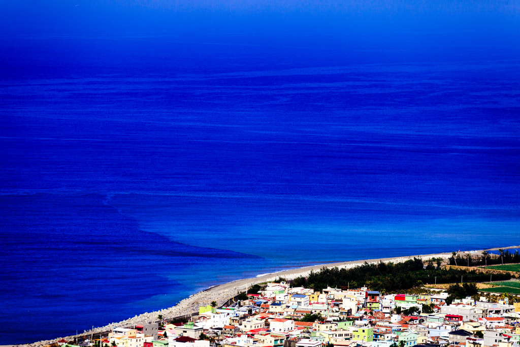 Deep blue IV by Luke Chung / 500px