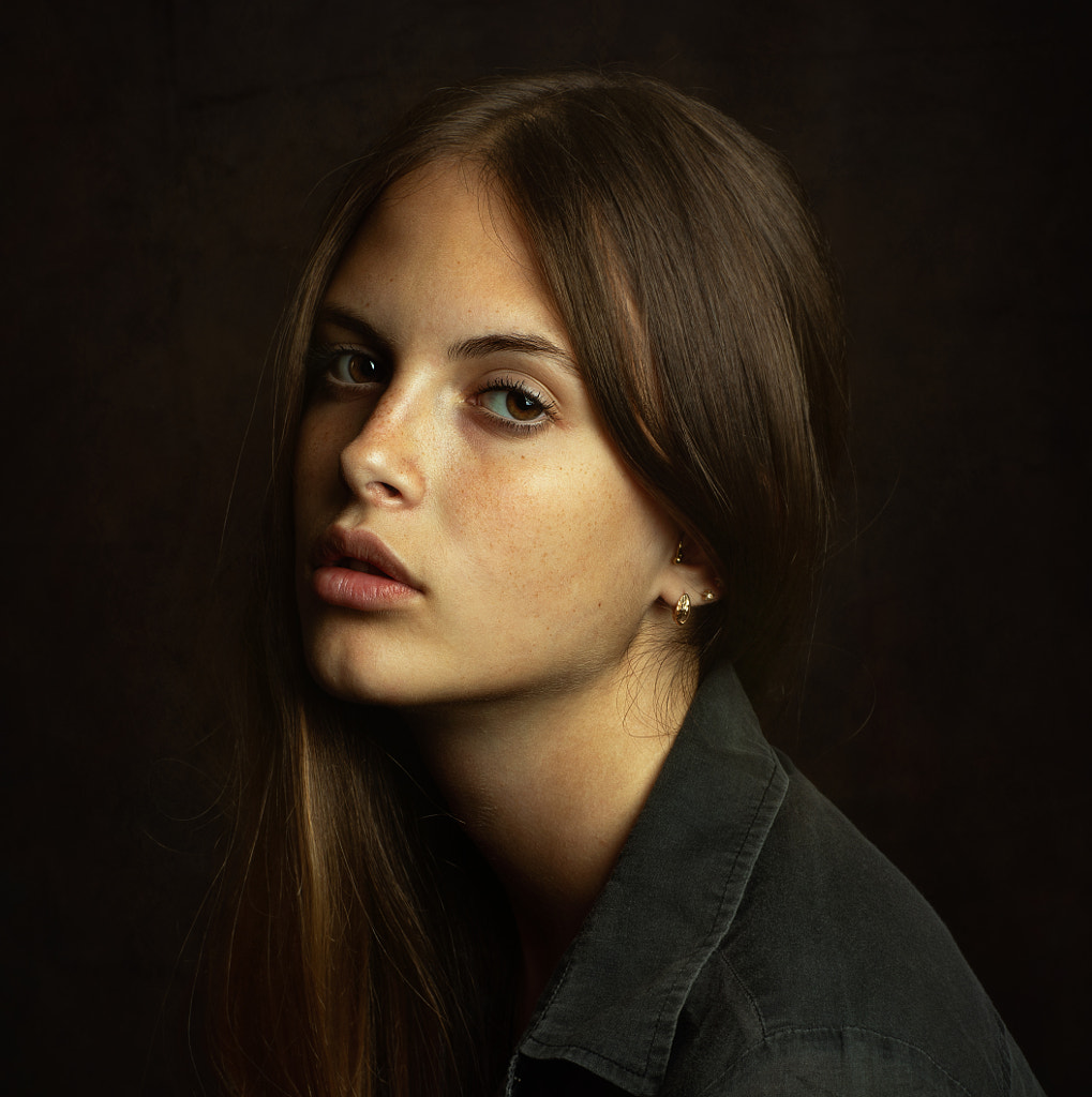 Alisa by Zachar Rise / 500px