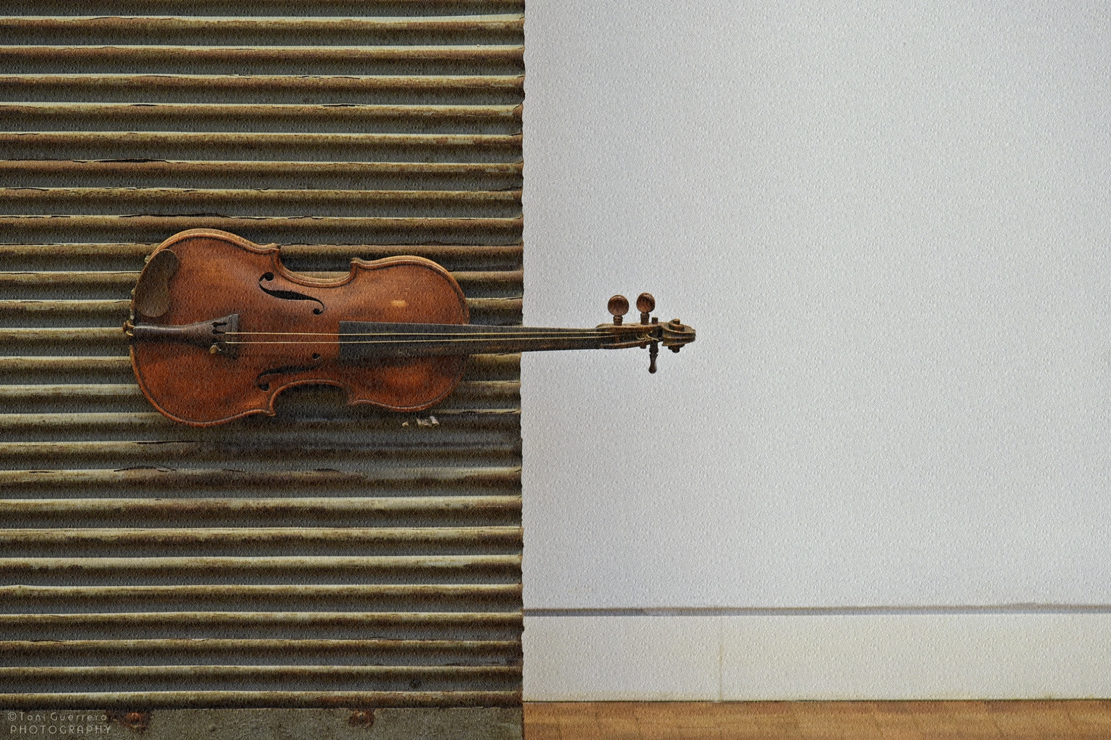 Foto de violín en Museo de Barcelona by Toñi Guerrero Photography / 500px
