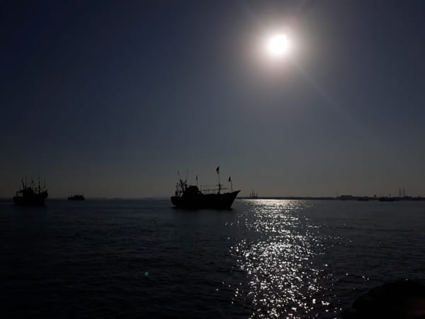 Ships.. noon.. by Mukesh Chandra | 500px