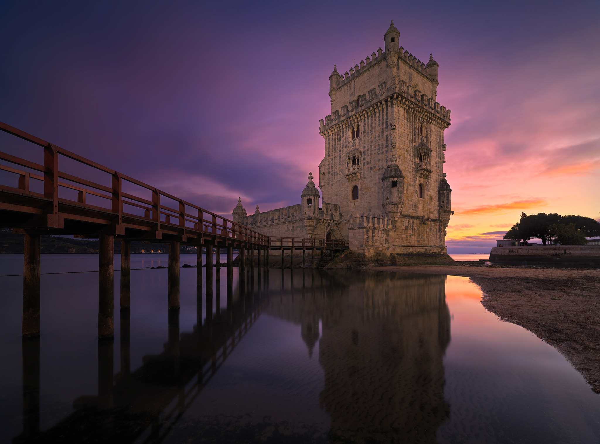 Tower of Belem at sunset by Roger Mendez / 500px