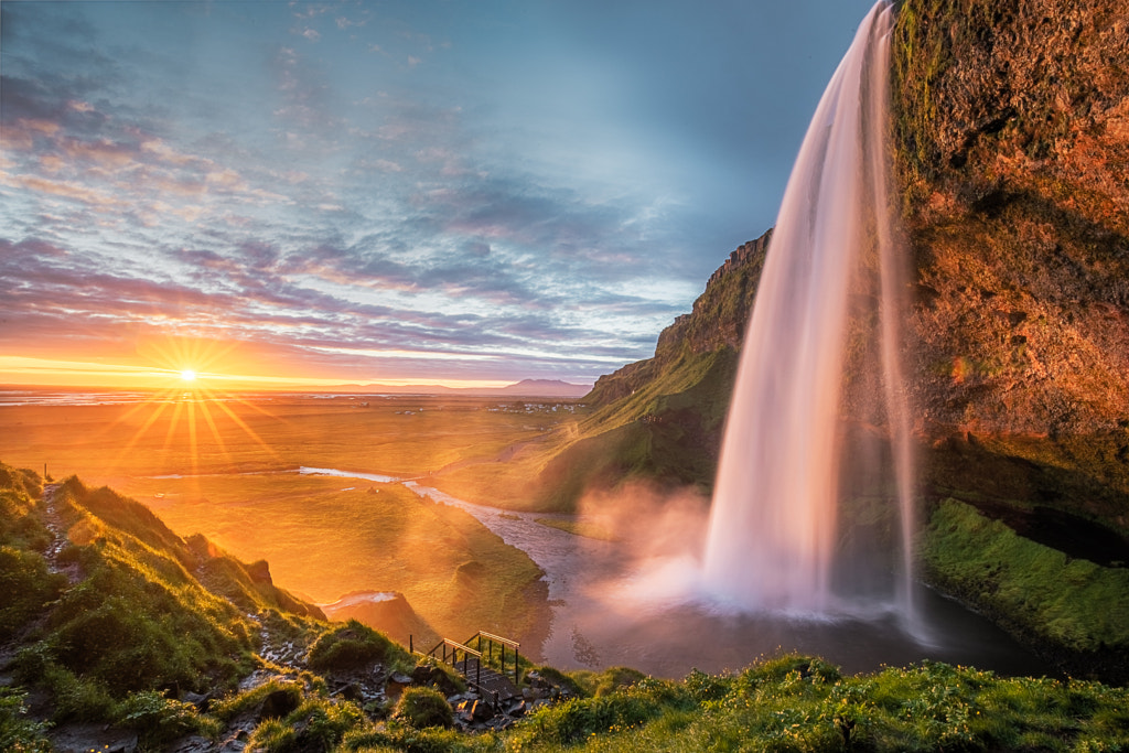 Heavenly Flow to the Sun by Simon W Xu / 500px