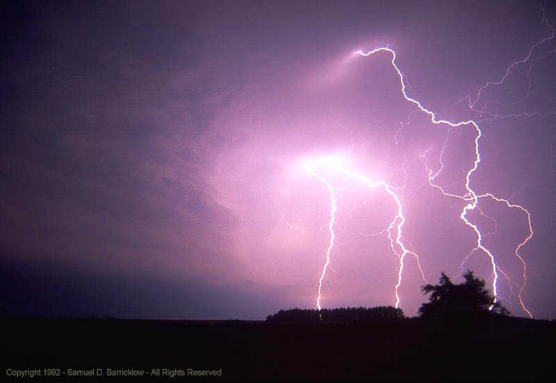 Superbolt Lightning by Sam Barricklow / 500px