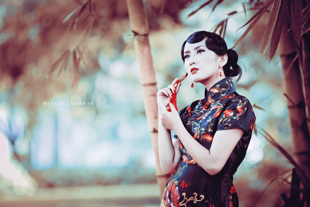 Melanie Hakim | Selendro Color by Triadi Gunawan / 500px