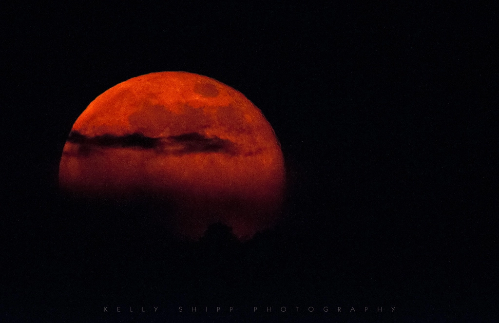20 Awesome Photos Of The Supermoon | Fstoppers