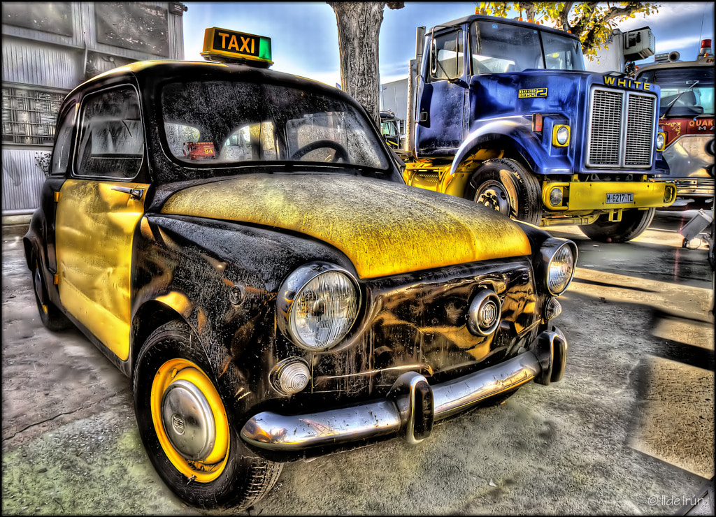 Dirty taxi seat 600 HDR by Ilde Irun / 500px