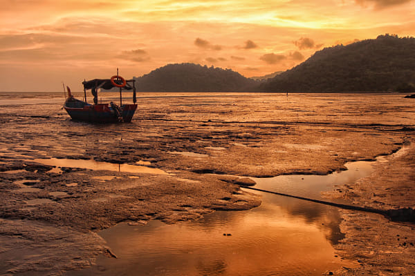 Permatang Damar Laut Golden Hour by AiSiew Lim / 500px