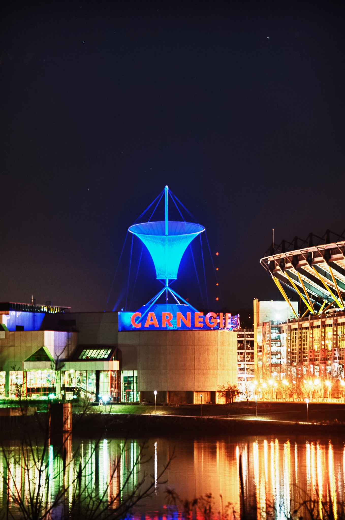 Carnegie Science Center, Pittsburgh by Michael Coelho - Photo 4612348 ...