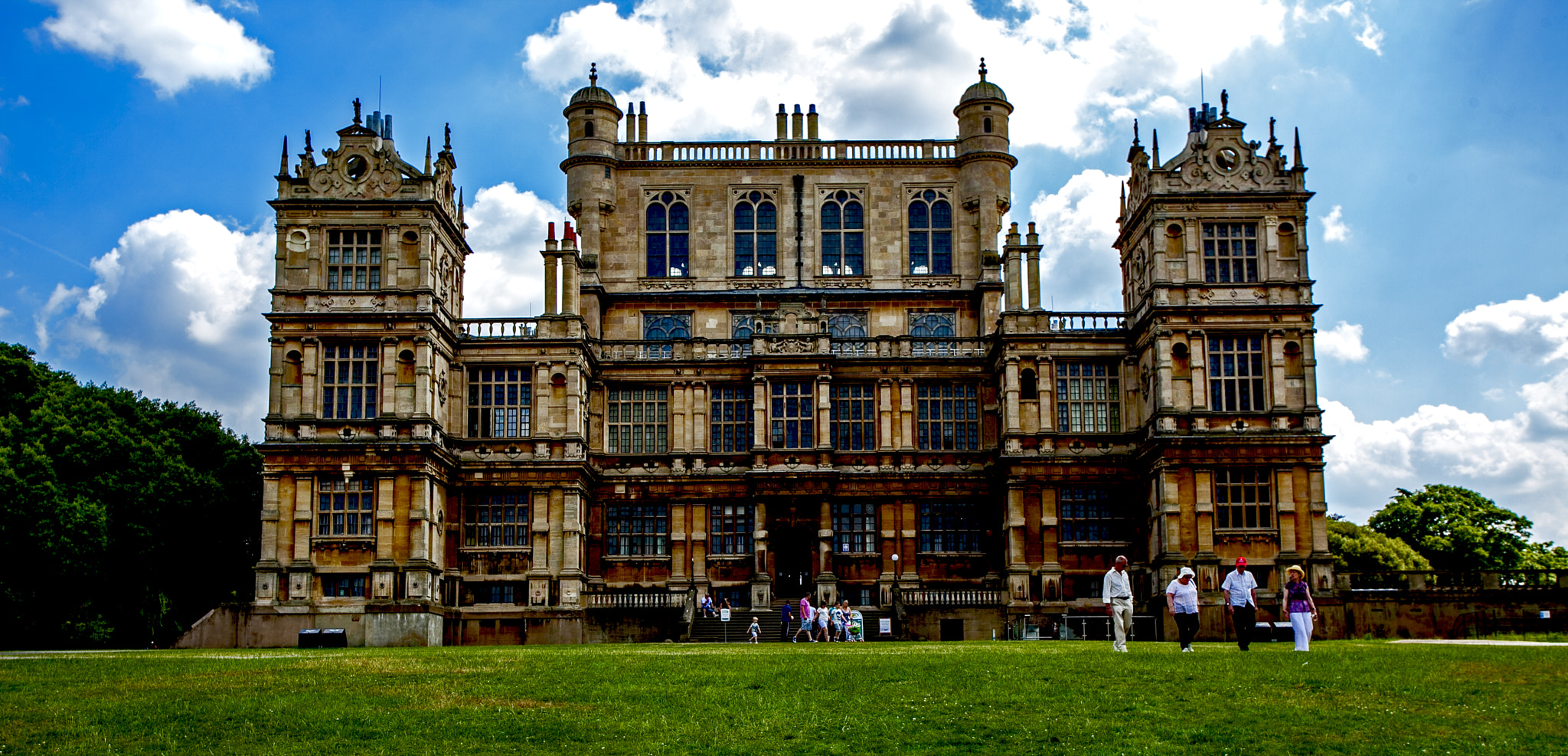 Wayne Manor - Batman live's here! by sk teh - Photo 46920116 / 500px