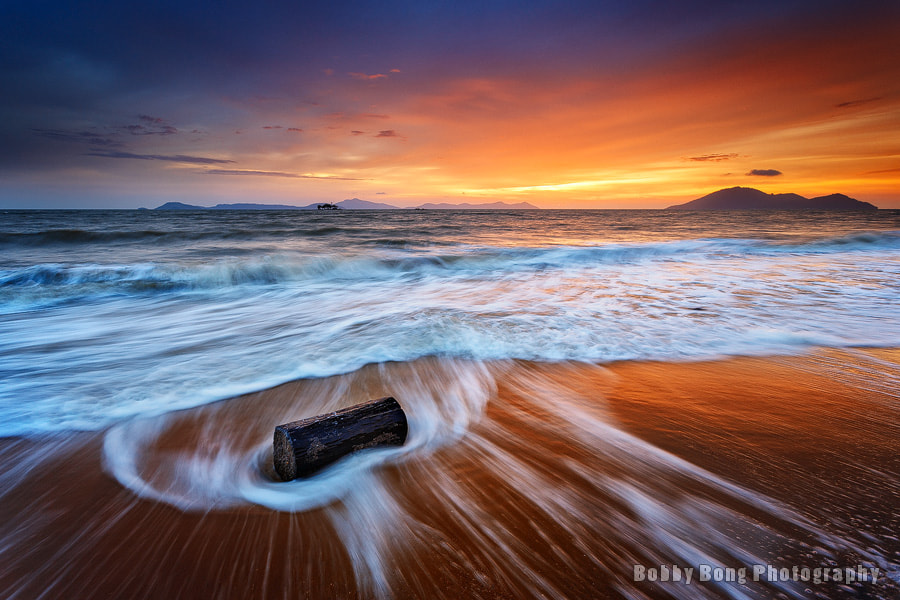 Sunset @Batu Payung by Bobby Bong / 500px