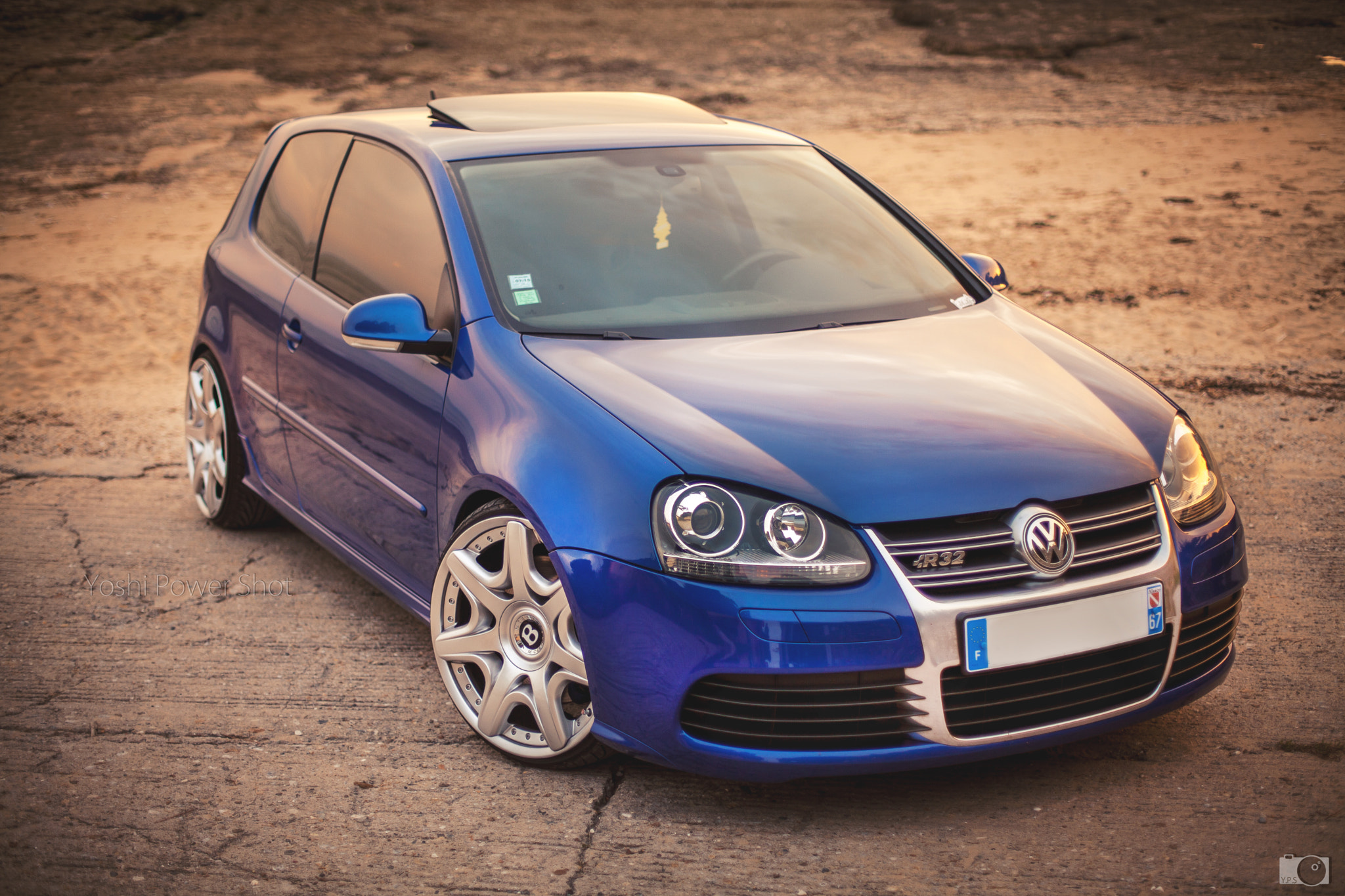 Golf V R32 - Bentley wheels - stance - Sunset by Yoshi Power / 500px