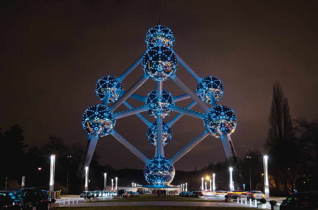 Atomium by Radu Turcan / 500px