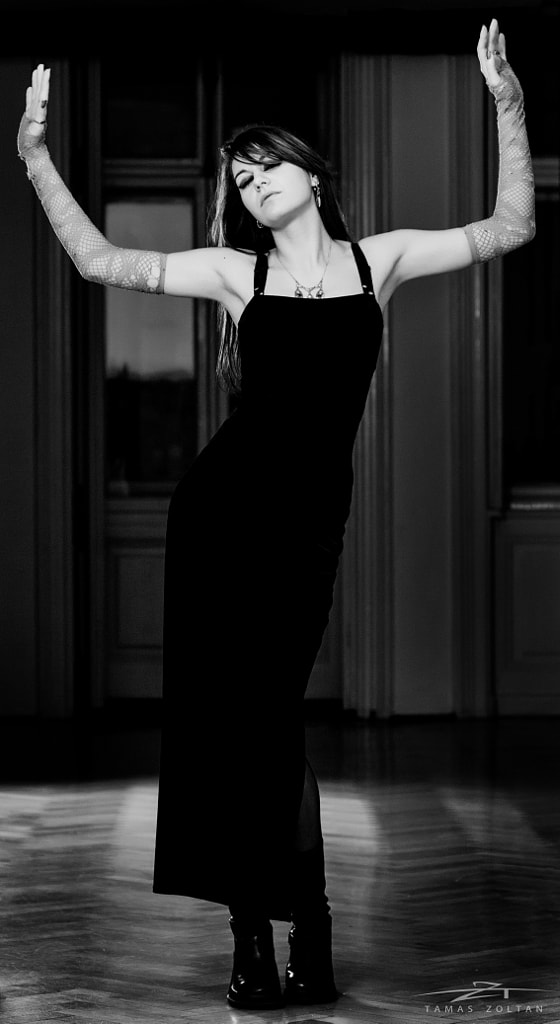 Gothic queen by Tamas Zoltan / 500px