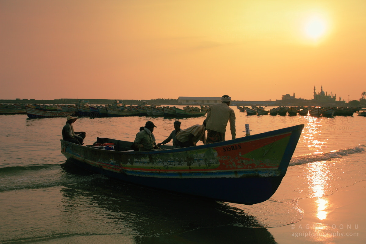 Fishing harbour at Vizhinjam by Agnisoonu K | 500px