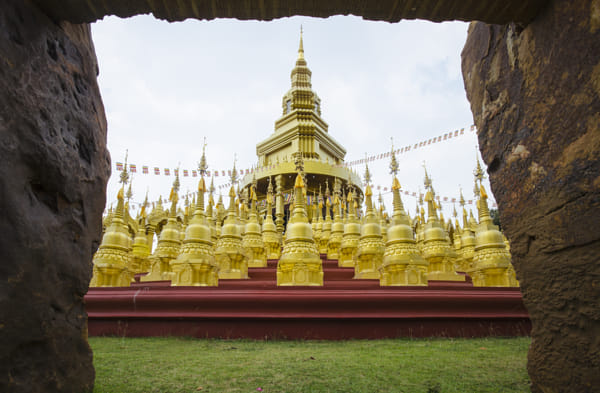 500yod pagoda by Poom Jantarachart | 500px