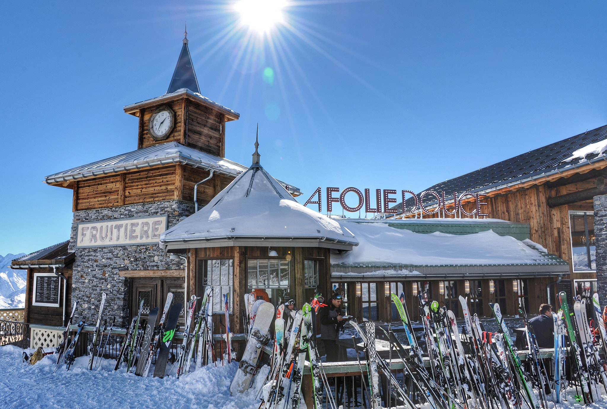 La Folie Douce, Alpe d'Huez by Adam Batterbee - Photo 61081548 / 500px La Folie Douce, Alpe d'Huez by Adam Batterbee - Photo 61081548 / 500px