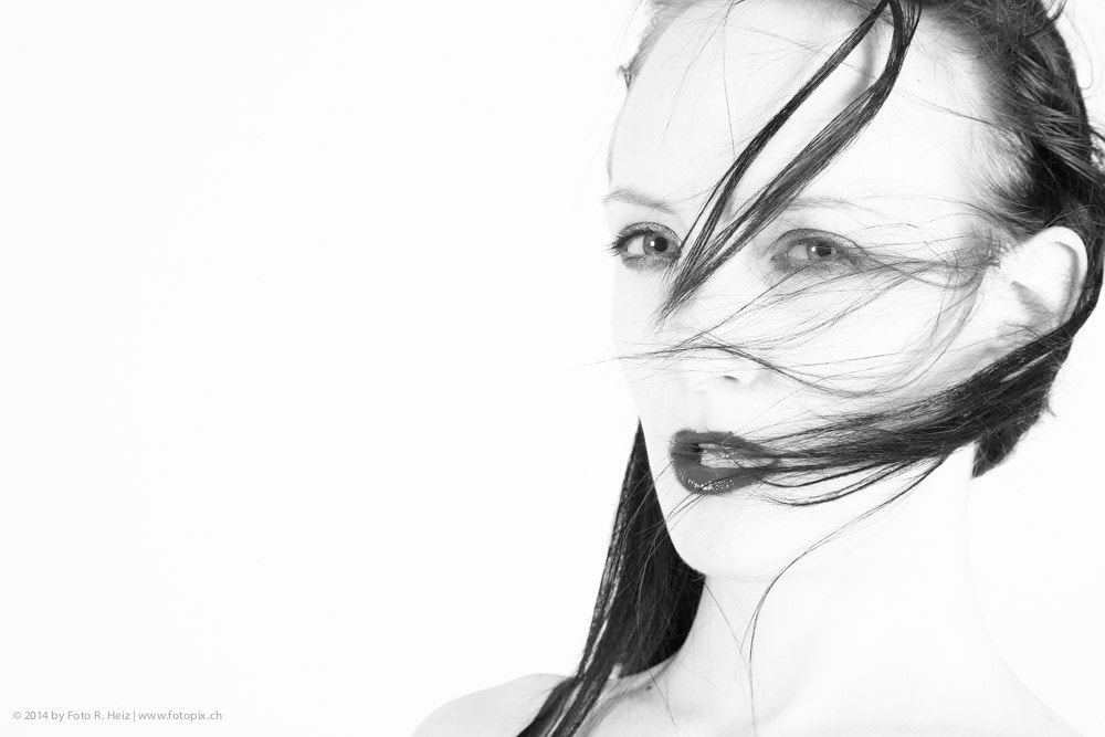 Windy portrait by Reto Heiz / 500px