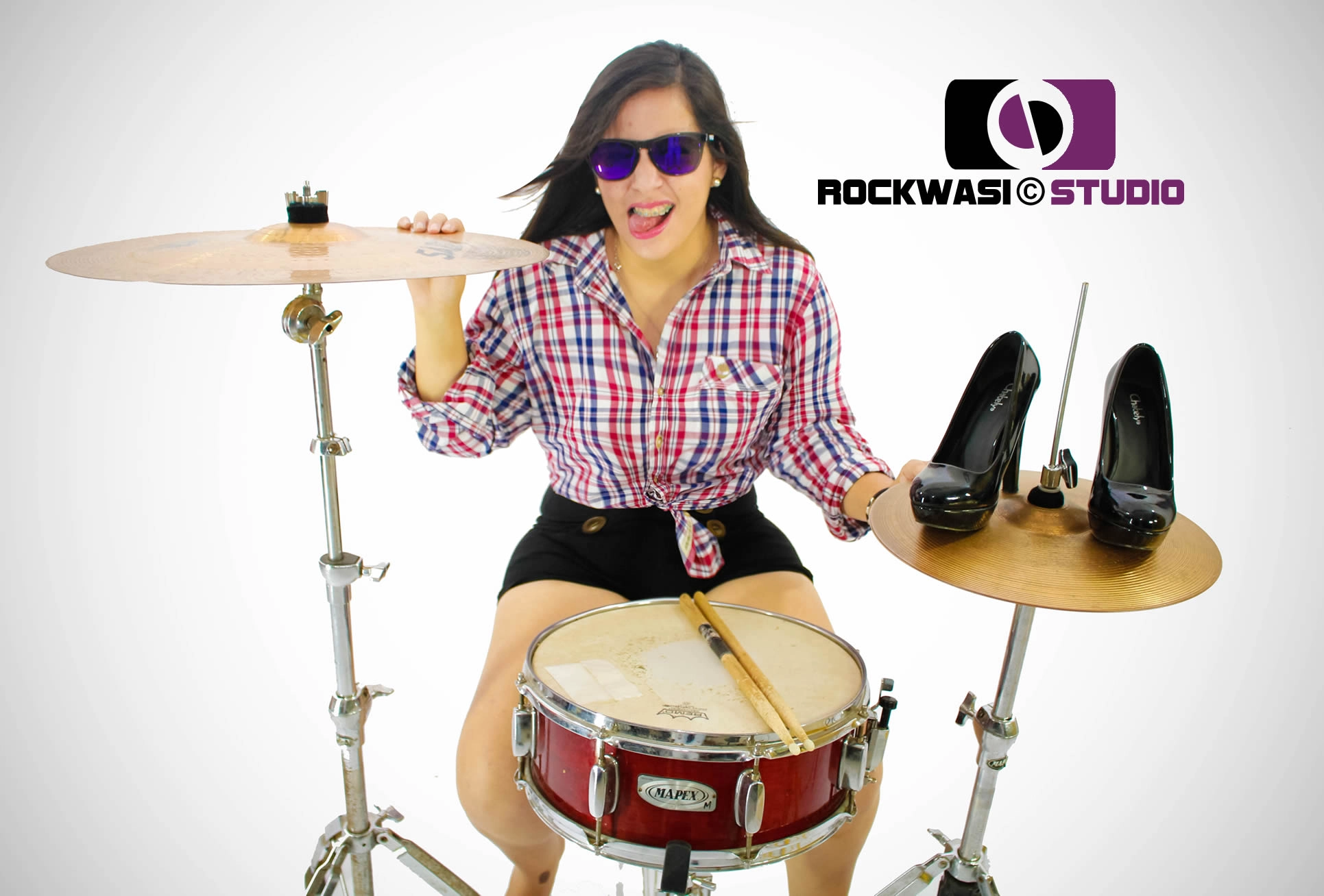 DRUMMER GIRL - AZUCENA by Percy Abuelo / 500px