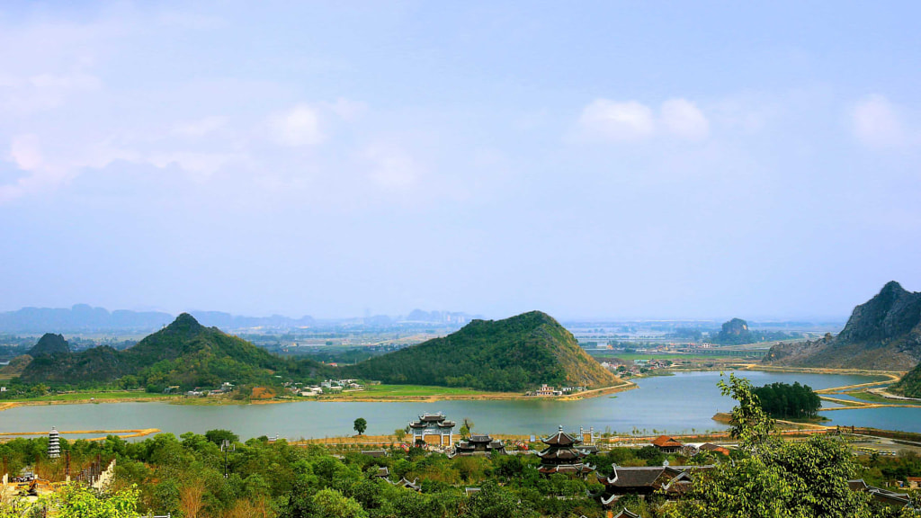 Looking from the Bai Dinh Pagoda by Khoi Tran Duc / 500px