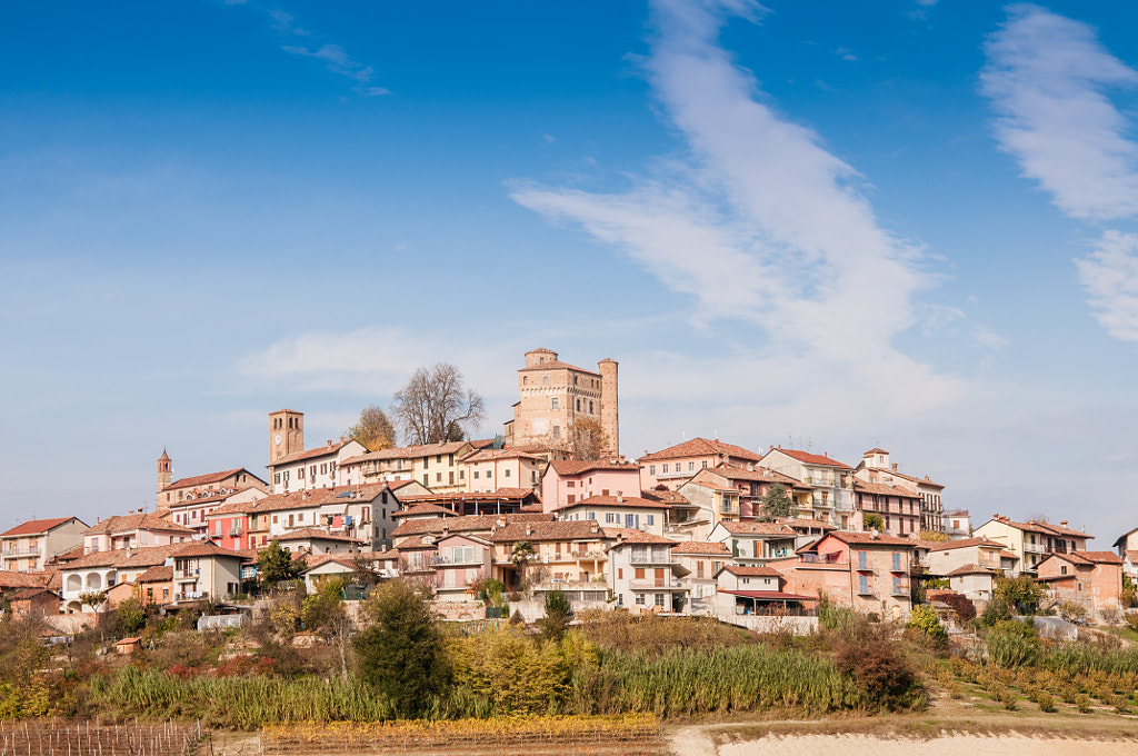 Roddi Castle by Giorgio Pulcini / 500px