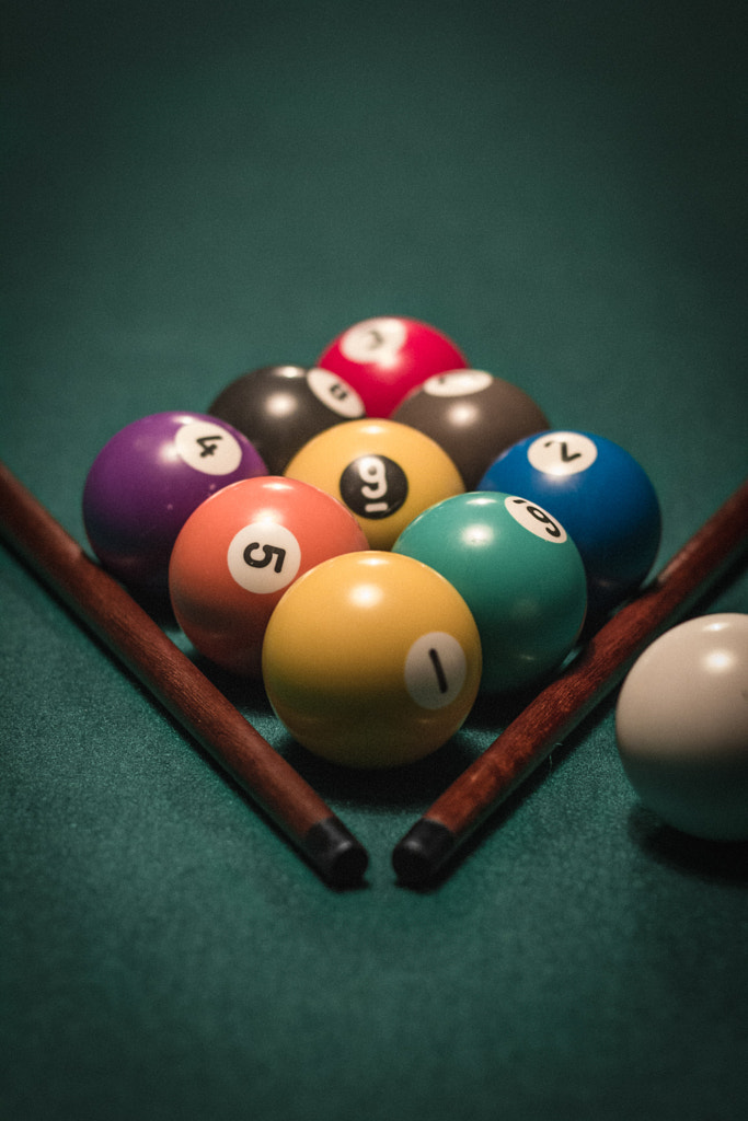 9-ball by Ulysses Potiguara / 500px