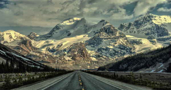 Light on the Mountain by Jeff Clow | 500px